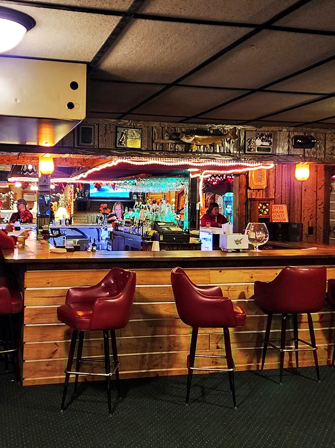 Pull up a stool and stay awhile! This bar is where stories are shared, friendships are forged, and cocktails flow like the nearby rivers.