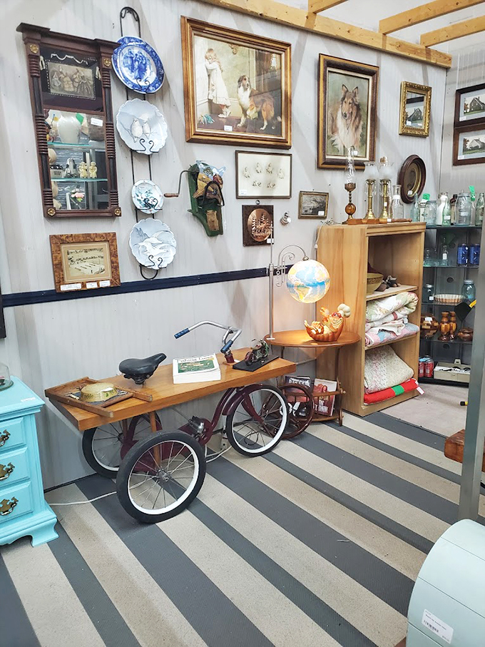 Books, baubles, and bygone treasures, oh my! This booth is like a library where every item has a story to tell.