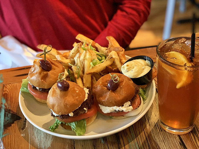 Slider central! These mini marvels prove that good things really do come in small packages. Prepare for slider nirvana.