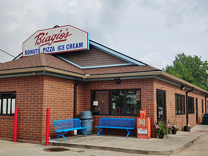 Eastlake's carb carnival! Where donuts and pizza live in perfect harmony under one roof.