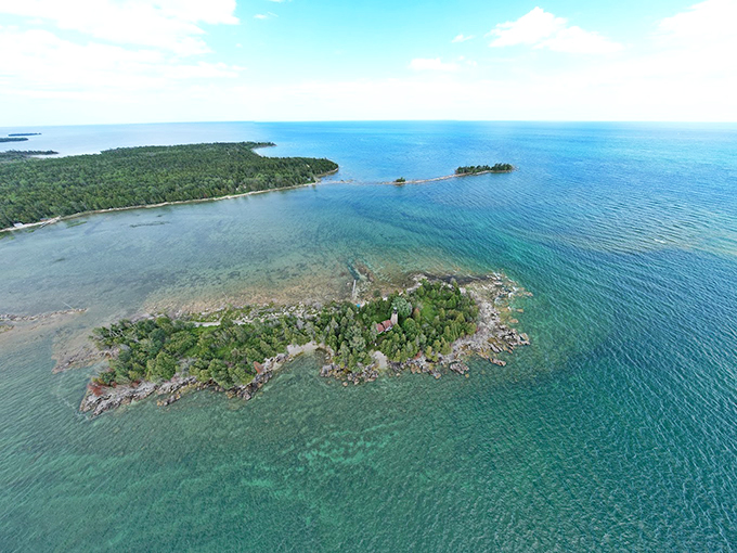 Old Baileys Harbor: The retired grandpa of Wisconsin lighthouses. Out of service since 1869, but still drawing crowds like a rock star. 