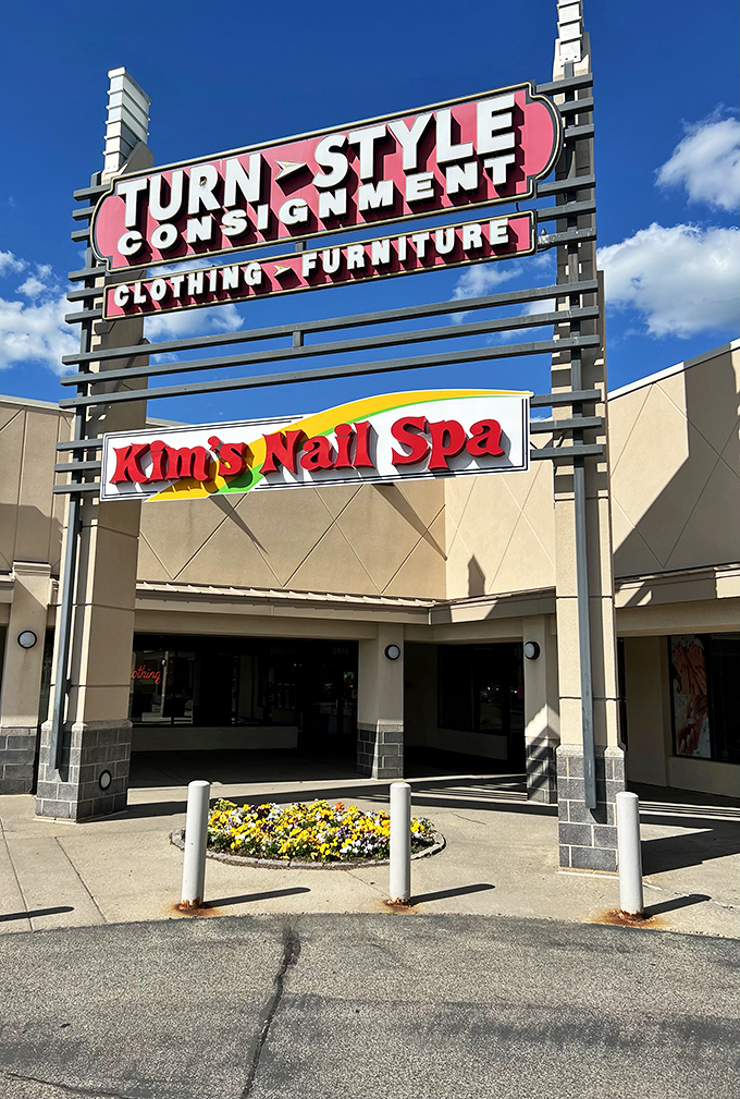 Designer dreams on a dime store budget! Turnstyle turns high-end castoffs into your next favorite outfit.