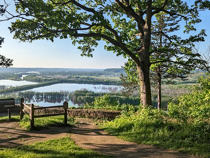 Where the Mississippi and Wisconsin Rivers join forces to create nature's ultimate viewing platform.
