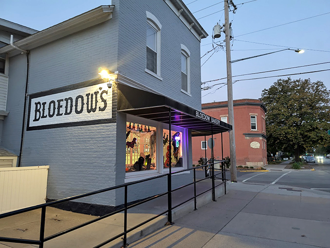 Simple outside, spectacular inside. It's like finding a diamond in a flour-dusted rough.