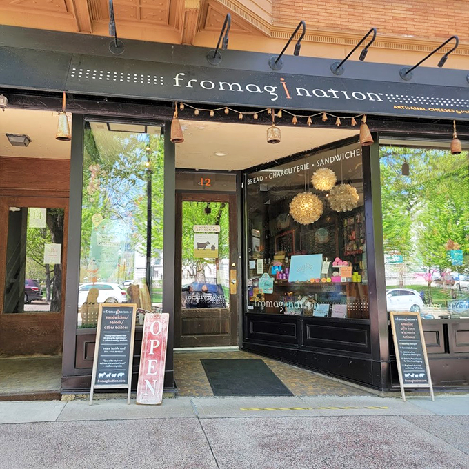 Cheese with imagination! This artisanal wonderland is where Wisconsin tradition meets culinary innovation. Prepare to be wowed!