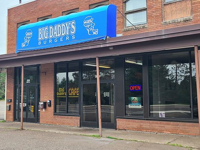 A slice of Americana with a side of Lake Superior charm. Big Daddy's serves up comfort food with a view.