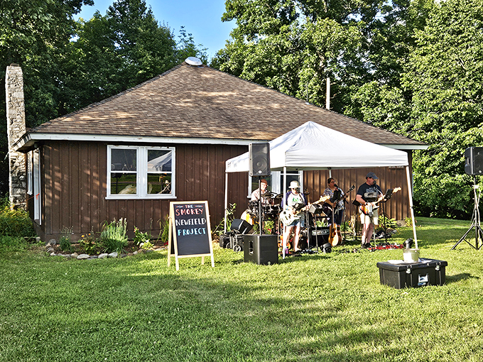 Live from Grand Isle: The Smokey Newfield Project turns this rustic cabin into Vermont's coziest outdoor venue.