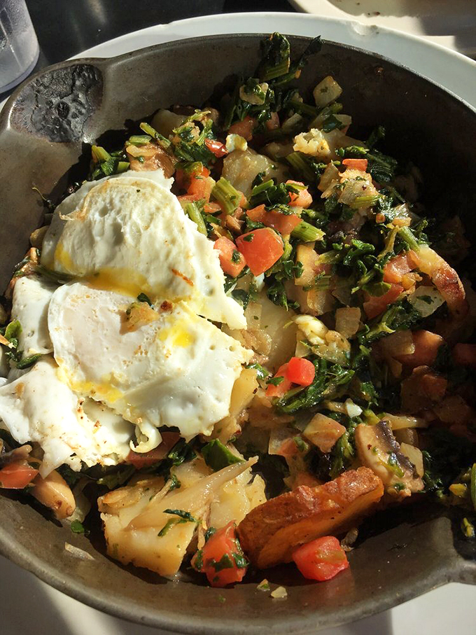 The Farmer Green Jean skillet: where veggies and eggs come together in perfect harmony. It's like a garden party in a pan.