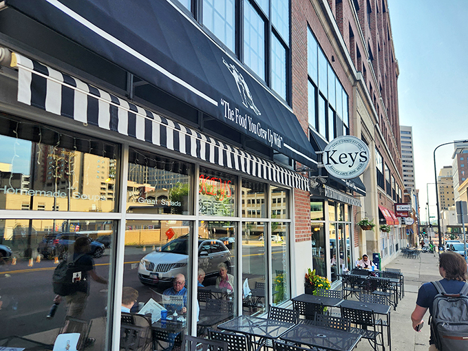 Where portions are measured in "holy moly" and the pie will make you weep tears of joy. Bring your appetite!