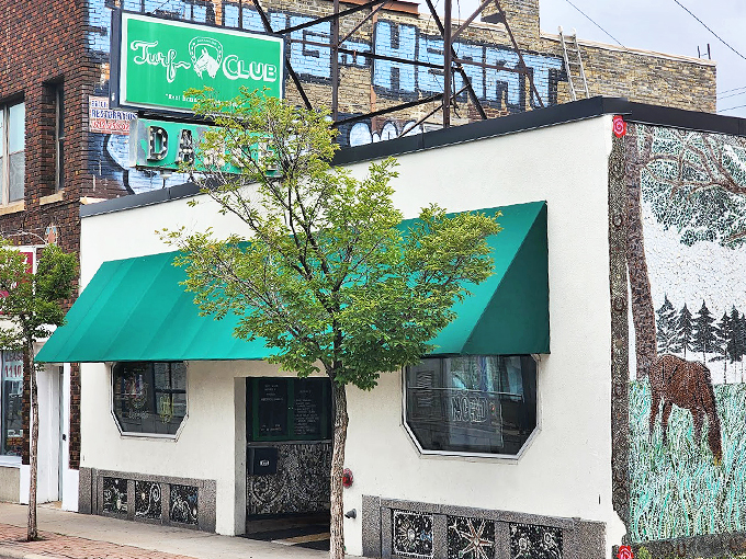 Last call? Not for these patrons! This legendary club keeps the taps flowing for both the living and the spectral.