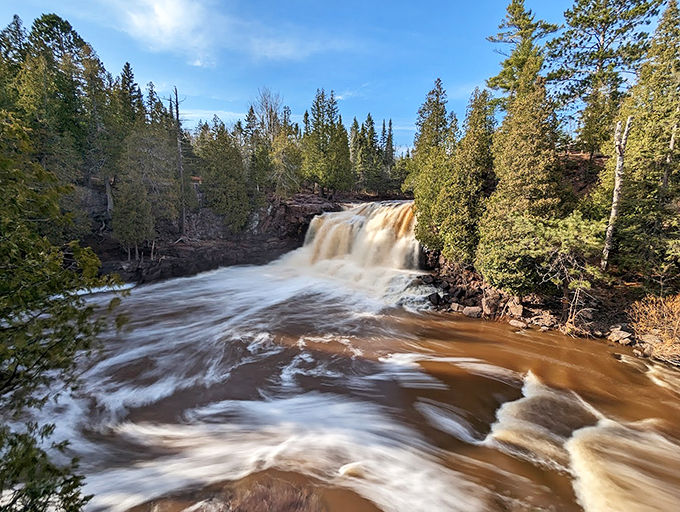 The hipster of waterfalls! Less visited but oh-so-cool, Upper Falls is waiting to be your next indie nature discovery.