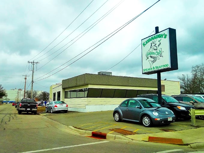 Mid-century design meets modern comfort - that sign's been guiding hungry folks for decades.