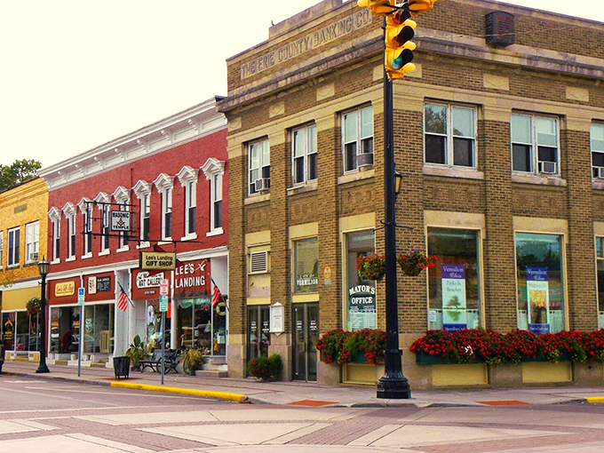 Where small-town charm meets lakeside living. Vermilion's streets are as inviting as a cool breeze on a hot summer day.