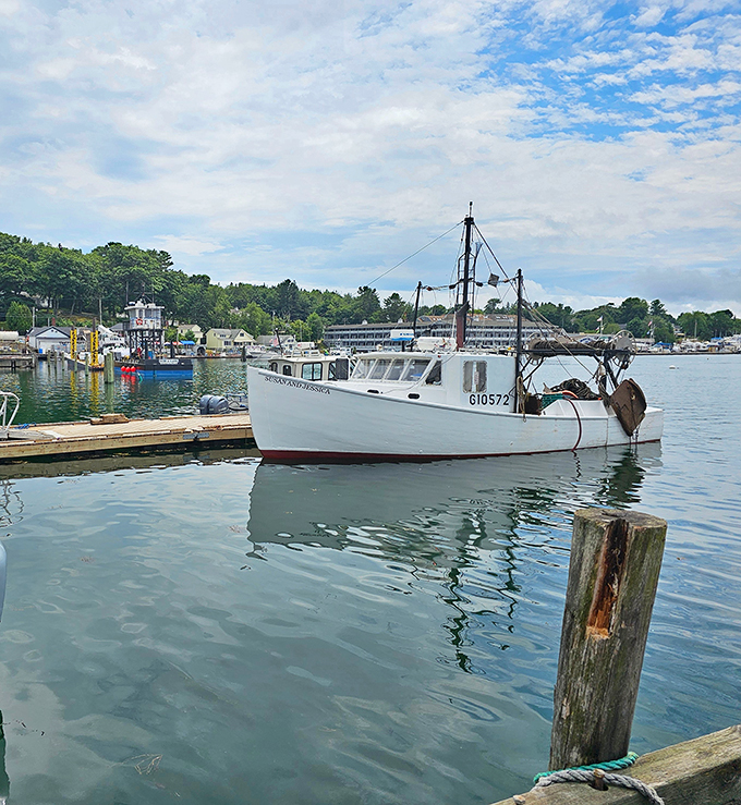 From sea to table in record time! This hardworking boat ensures your lobster is fresher than your latest dance moves.