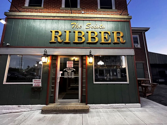 The Scioto Ribber: Where dreams are made... and diets come to die. Enter at your own risk (of falling in love).
