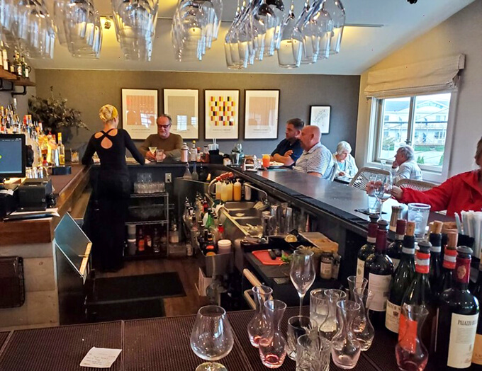 Where the magic happens! The bar area buzzes with energy, promising libations that'll make you say "Salute!" with gusto.