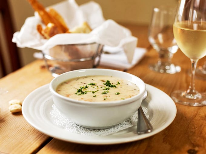 Chowder so good, it might make you consider a career change to lighthouse keeper. Just to be closer to the source.