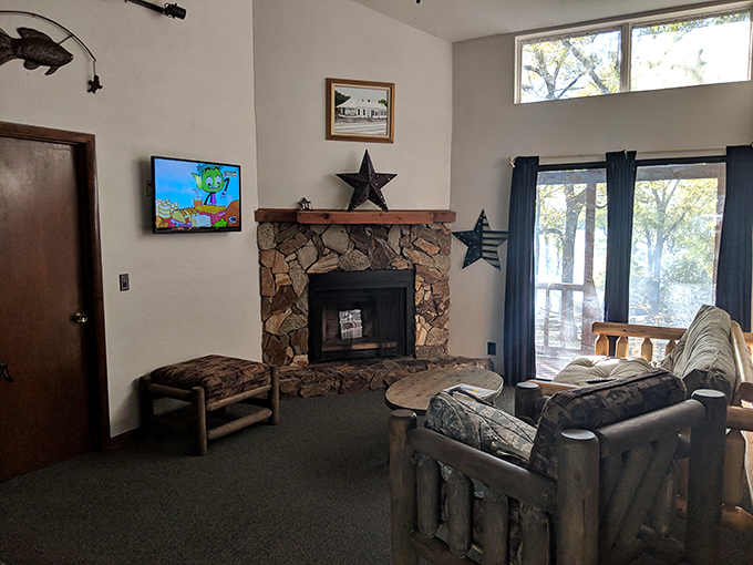 Rustic charm meets modern comfort. It's like your favorite cabin got a hug from HGTV. Photo credit: CARI A