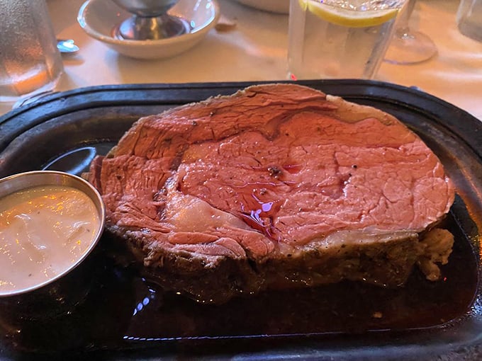 Prime rib so good, it will have you singing "I only have eyes for you" to your plate. Sorry, dinner date! 