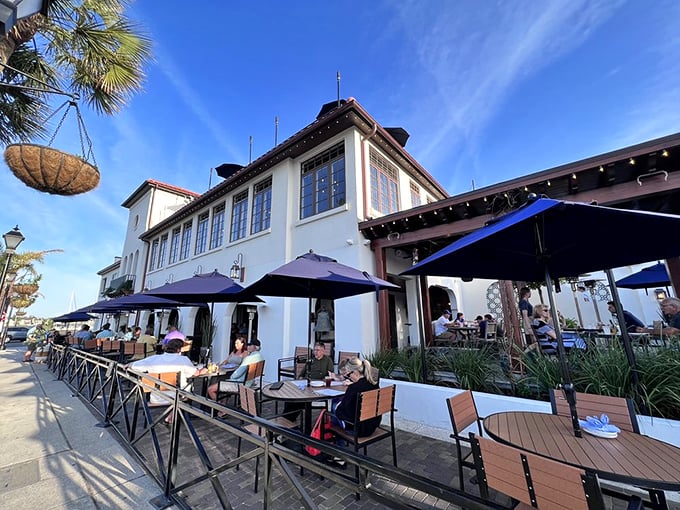 Dine with a view that's better than TV! Who needs Netflix when you've got this real-life screensaver right outside? Photo credit: Kelly B