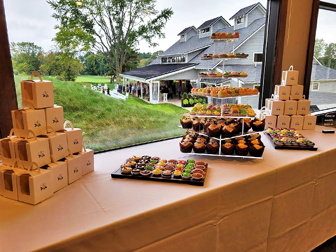 Edible art or delicious desserts? Why not both! This place turns sugar and flour into pure magic.