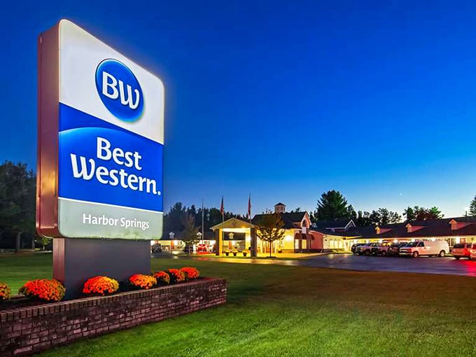 Even chain hotels get the Harbor Springs glow-up! This Best Western looks more "boutique chic" than "budget sleep."
