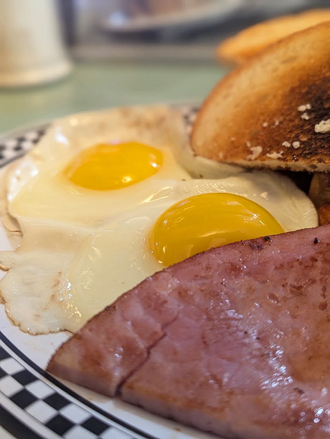 These eggs are so perfectly cooked, they could star in their own cooking show. "Yolk's Kitchen," anyone?