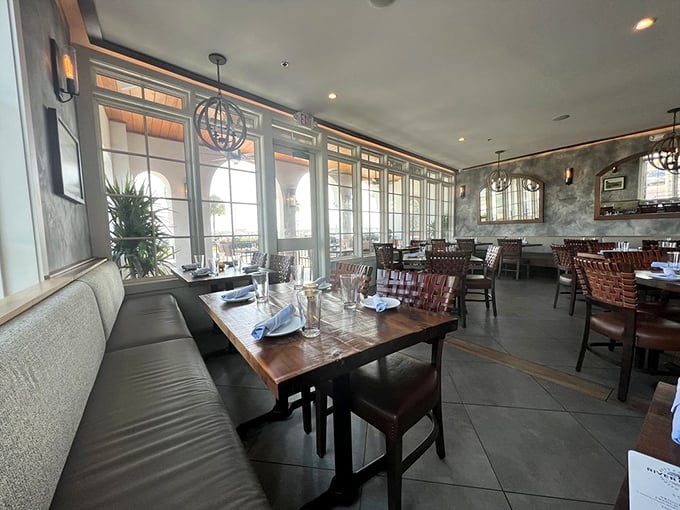 Window seat to paradise! This dining area proves that in Florida, even indoor seating comes with a side of outdoor beauty. Photo credit: Jeanny R.