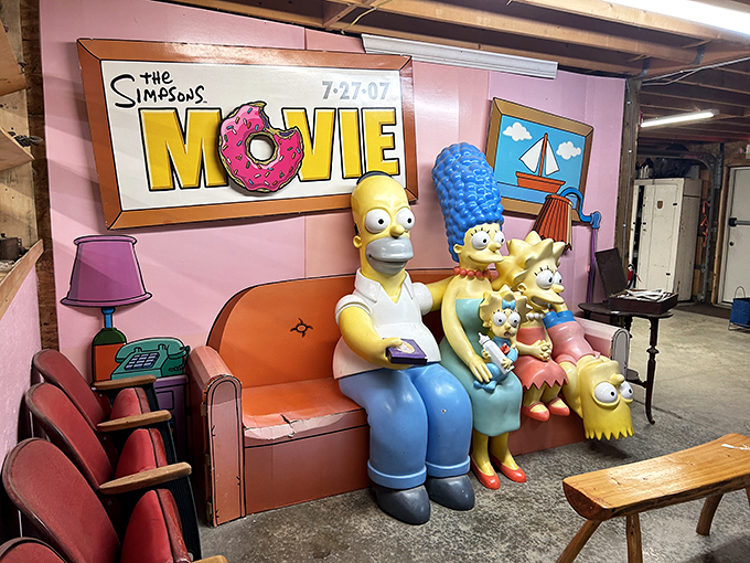 D'oh! The Simpsons have left Springfield and landed in Maine. Homer's probably searching for the antique donut display.