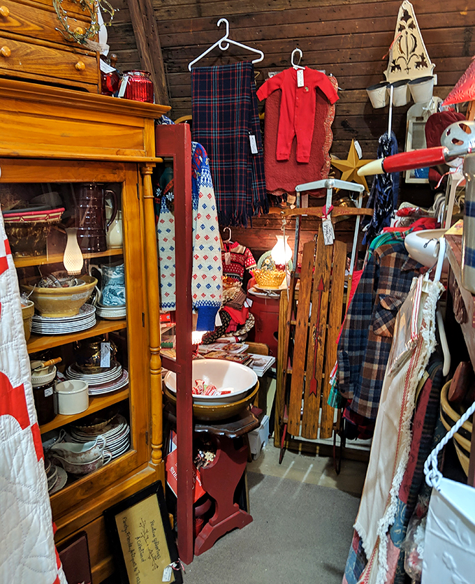 China patterns for days! This cabinet is stocked better than your grandmother's holiday table. Let the pattern mixing begin!