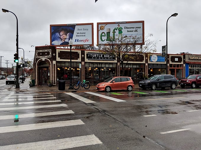 Rain or shine, Turtle Bread Company stands ready to serve. It's the superhero of Minneapolis street corners!