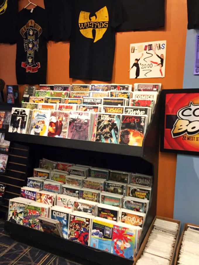 Holy pop culture, Batman! This comic corner is where superheroes and graphic novels come to hang out between saving the world.
