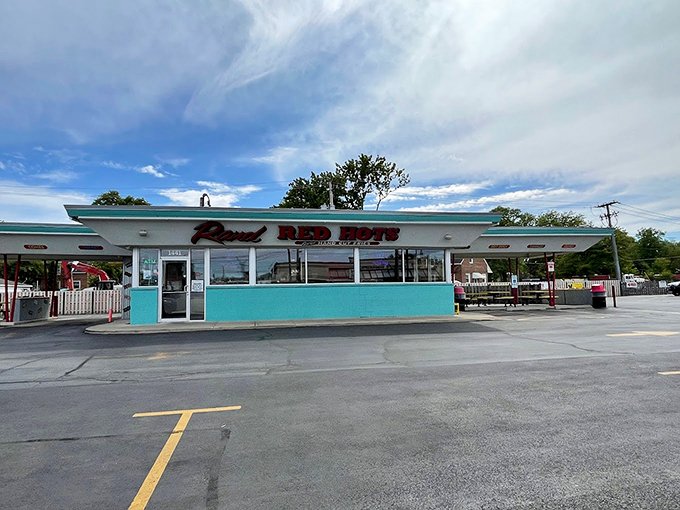 Different Angle That distinctive mid-century design isn't retro by choice&mdash;it's authentic by persistence, standing proud since the fabulous fifties.