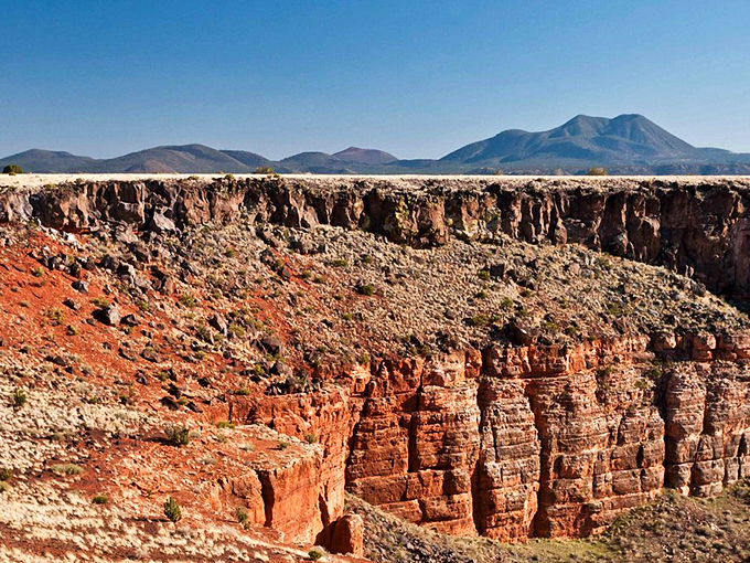 Grand? More like grandiose! This canyon's layers are like nature's history book, with each stratum telling a story older than time. Photo credit: Steve5863