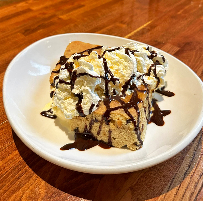 The Maple Blondie Sundae: where Vermont meets Italy in a sweet, sweet rendezvous. It's like a romantic comedy for your taste buds!
