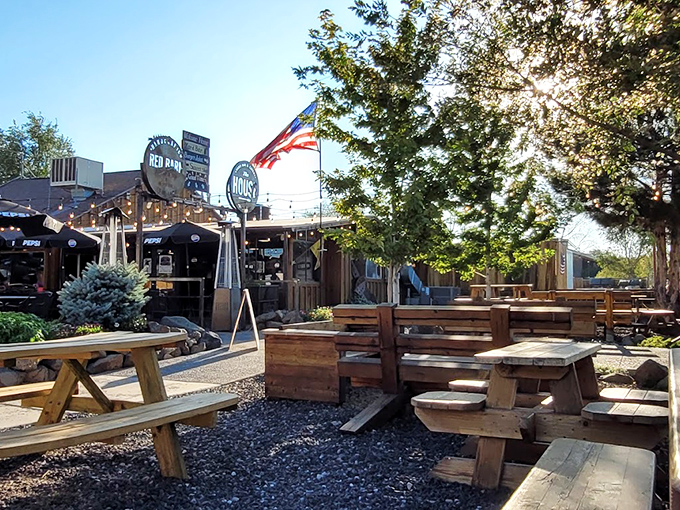 The perfect spot for an al fresco feast. It's so inviting, even the trees look like they're trying to grab a table!