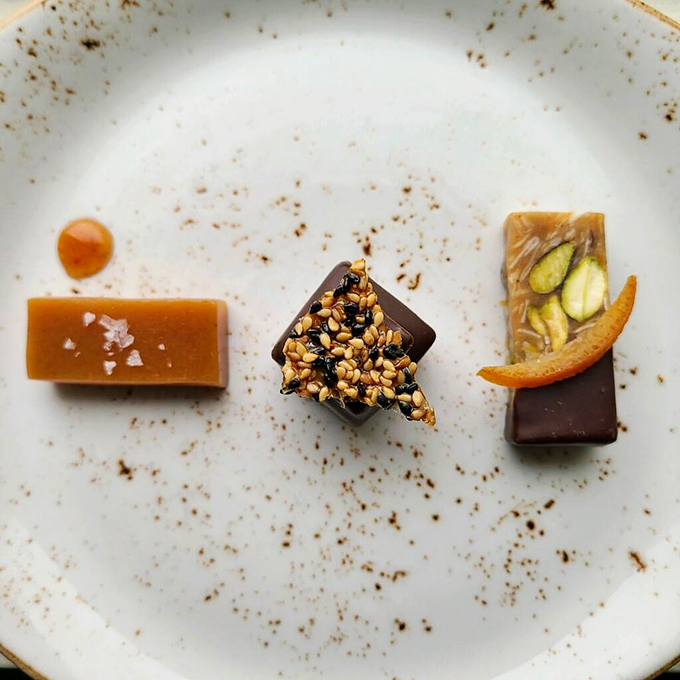A dessert plate that's more perfectly balanced than a Zen master on a tightrope. Sweet dreams are made of this!