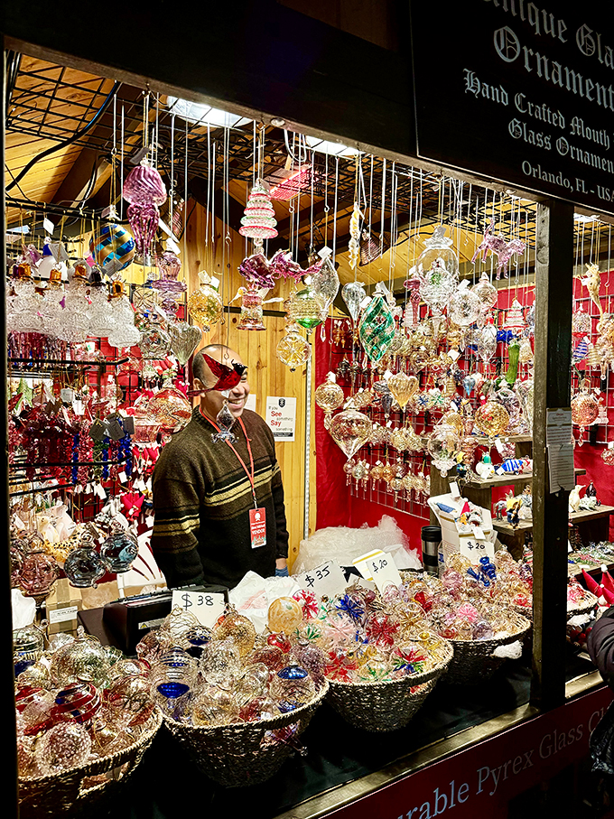 Baubles, bangles, and bright shiny things! This ornament vendor's stall is a kaleidoscope of holiday cheer. It's like Aladdin's Cave, if Aladdin was really into Christmas.