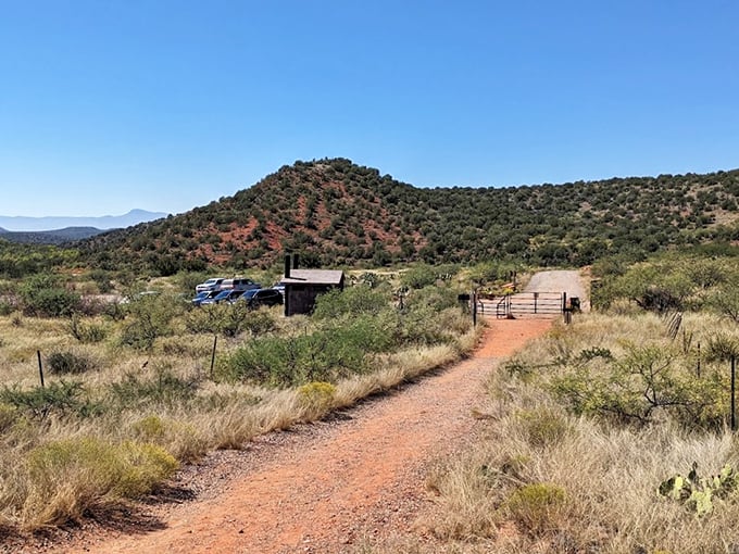 The trailhead welcomes adventurers with a promise of discovery, marking the beginning of an unforgettable journey.