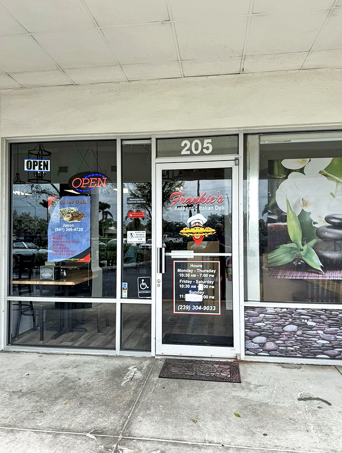 Who needs a ticket to Italy when you've got this charming corner? It's like a Roman holiday, minus the Vespa accidents.