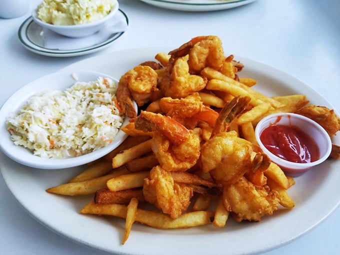A shrimp platter that's more generous than your rich uncle on Christmas. Dive in, seafood lovers – the water's fine!