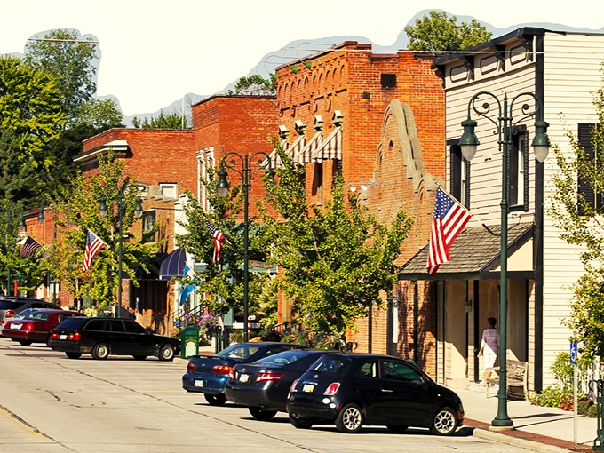 Grand Rapids: Where the streets are as inviting as a warm slice of apple pie. Small town charm with a capital C!