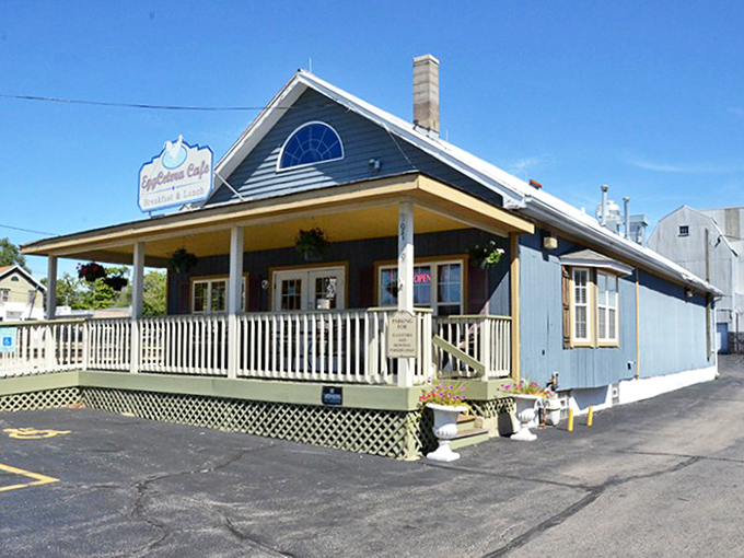 EggCetera Cafe: "Home is where the hearth is! This blue beauty serves up comfort food that'll make you want to hug your plate."