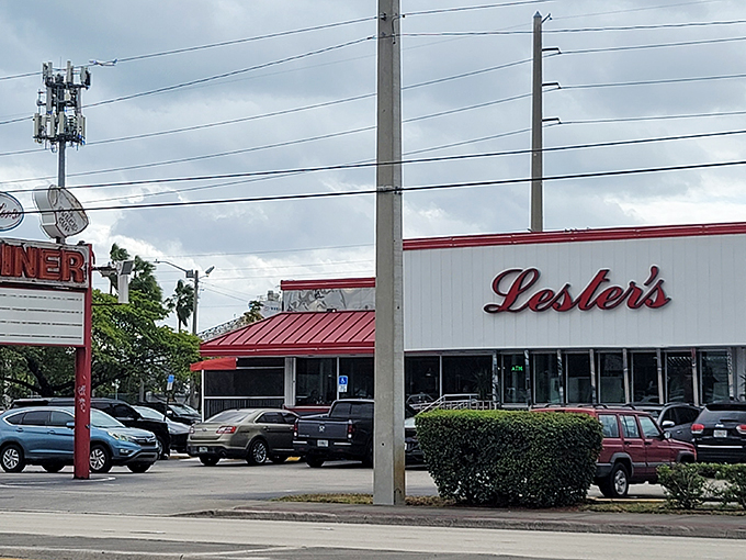 A retro cool beacon of comfort food. Lester's is always ready to serve.