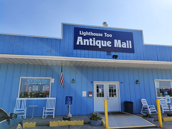 A blue beacon of vintage treasures! This Litchfield landmark promises a sea of nostalgia, with rocking chairs ready for post-shopping contemplation.