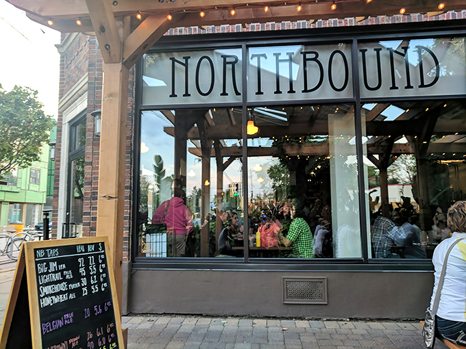 Where hops and smoke unite! This glass-fronted gem promises craft beers that'll make your taste buds do a happy dance.