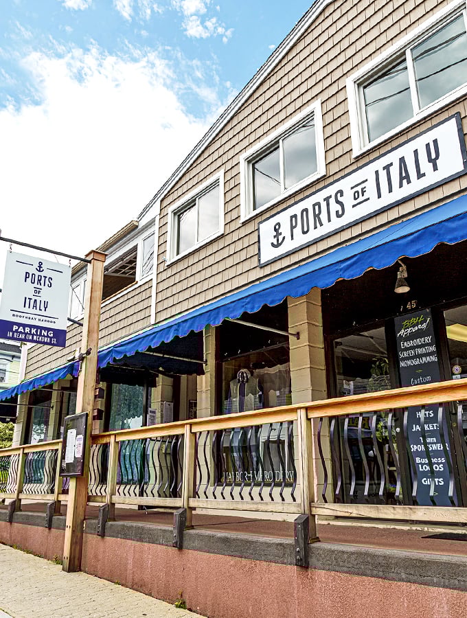 Ports of Italy: Where "I'm on a seafood diet" takes on a whole new meaning. This coastal gem serves up ocean views with a side of pasta perfection.