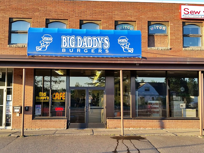 Early bird gets the burger! This Duluth gem serves up breakfast and burgers from 6 AM, because why should lunch have all the fun?