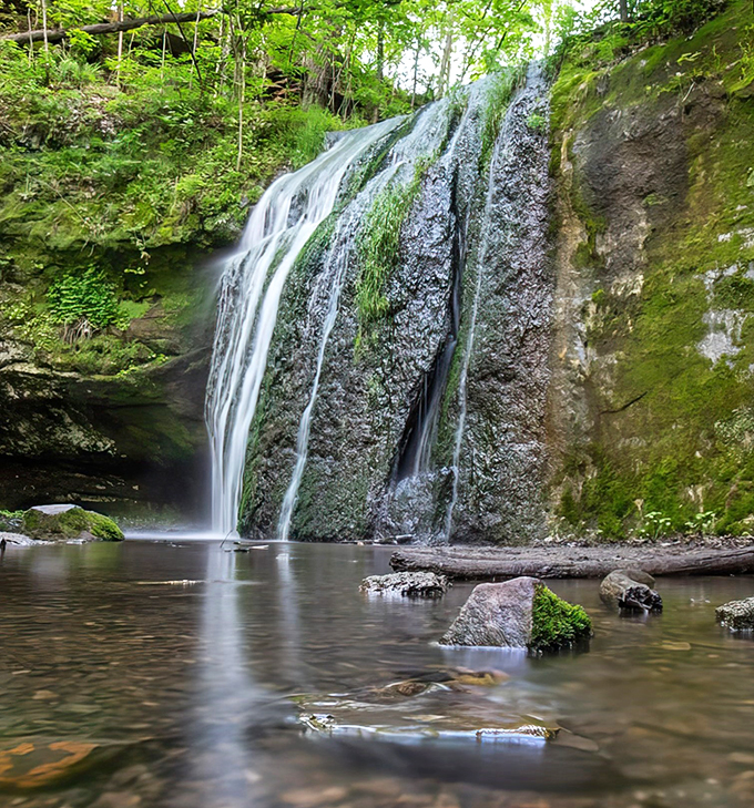 Serenity meets excitement: Picturesque beaches and verdant hills create a playground for both relaxation seekers and thrill-chasers.