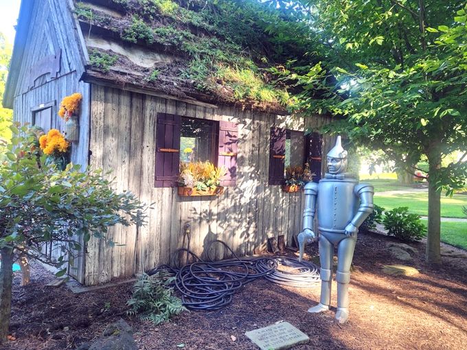 Oz meets Ohio! The Tin Man guards a fairytale shed, proving there's no place like gnome.